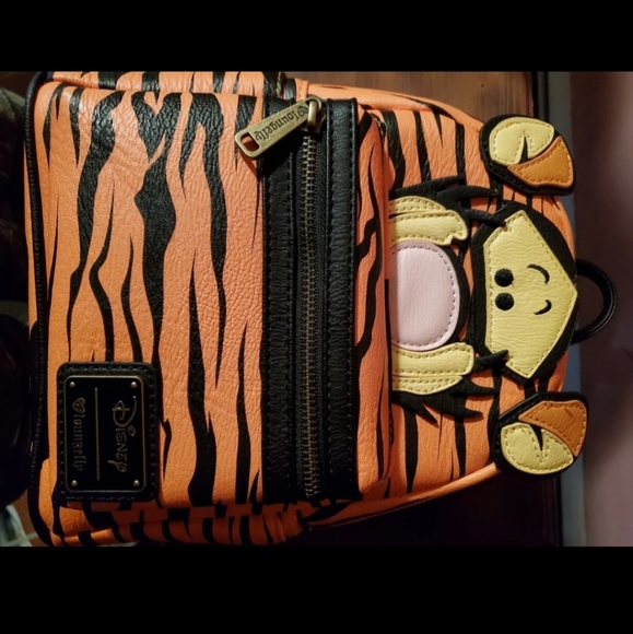 Loungefly | Bags | Tigger Loungefly Backpack Original Loungefly Logo ...